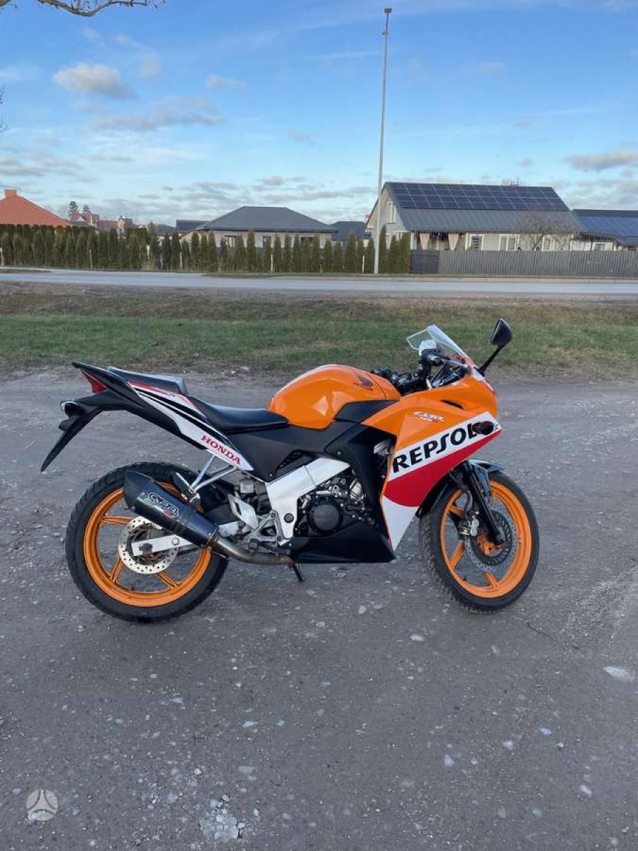 Oranžs Honda Cbr 2016 Šilutė, ar dzinēja tilpumu 0.13 L un nobraukumu 21 tūkst. km par 2030 €, foto 2 vietnē AUTOMOTO.COM.LV