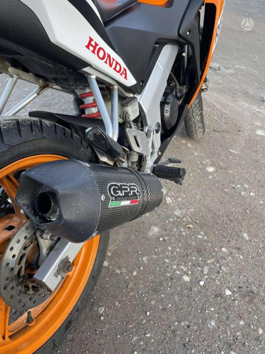 Oranžs Honda Cbr 2016 Šilutė, ar dzinēja tilpumu 0.13 L un nobraukumu 21 tūkst. km par 2030 €, foto 8 vietnē AUTOMOTO.COM.LV