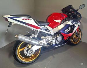 Красный Хонда Cbr 2000 в Расейняй, объемом двигателя 0.93 л и пробегом 48 тыс. км за 3250 €, фото 10 на AUTOMOTO.COM.LV