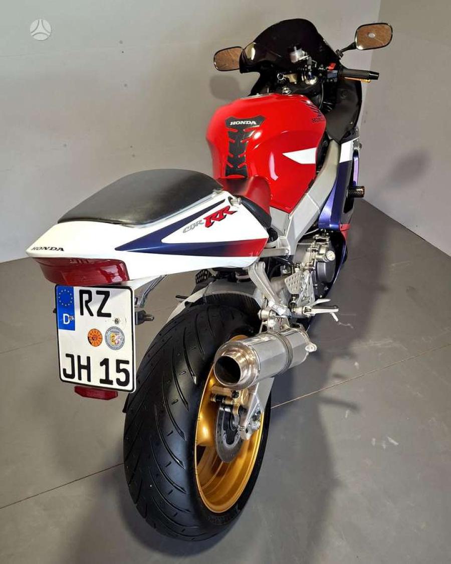 Красный Хонда Cbr 2000 в Расейняй, объемом двигателя 0.93 л и пробегом 48 тыс. км за 3250 €, фото 18 на AUTOMOTO.COM.LV