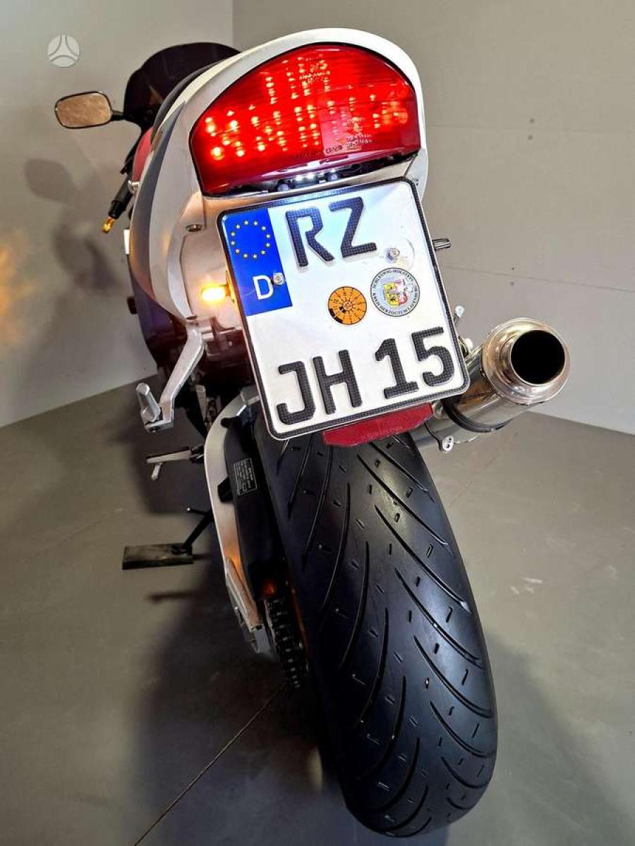 Красный Хонда Cbr 2000 в Расейняй, объемом двигателя 0.93 л и пробегом 48 тыс. км за 3250 €, фото 32 на AUTOMOTO.COM.LV