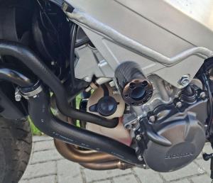 Красный Хонда Cbr 2000 в Расейняй, объемом двигателя 0.93 л и пробегом 48 тыс. км за 3250 €, фото 38 на AUTOMOTO.COM.LV