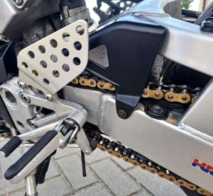 Красный Хонда Cbr 2000 в Расейняй, объемом двигателя 0.93 л и пробегом 48 тыс. км за 3250 €, фото 39 на AUTOMOTO.COM.LV