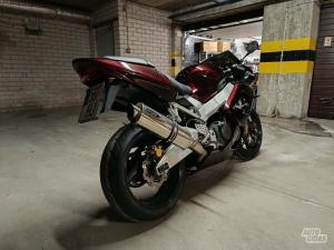 Sarkans Honda Cbr 2001 Viļņa, ar dzinēja tilpumu 0.93 L un nobraukumu 35 tūkst. km par 3500 €, foto 5 vietnē AUTOMOTO.COM.LV