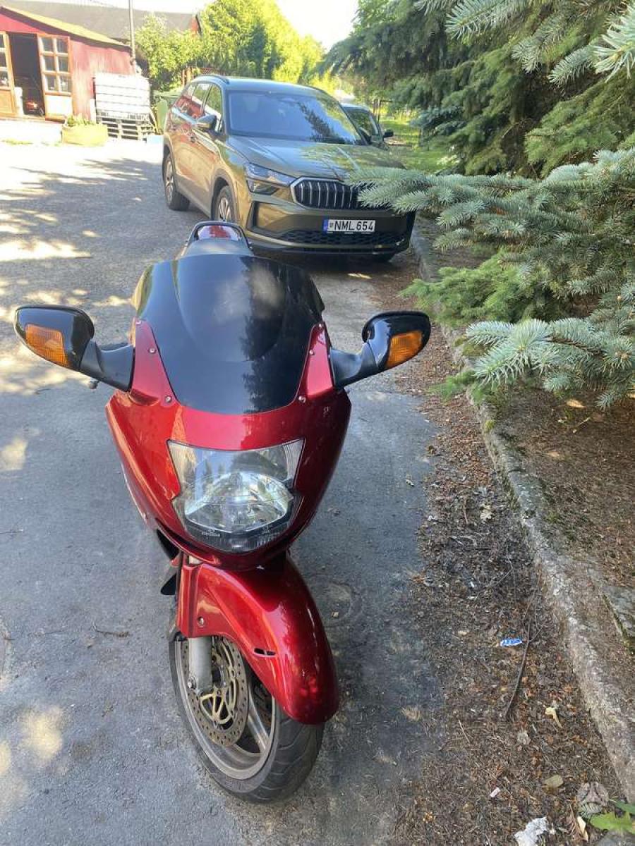 Sarkans Honda Cbr 2001 Palanga, ar dzinēja tilpumu 1.10 L un nobraukumu 80 tūkst. km par 2550 €, foto 7 vietnē AUTOMOTO.COM.LV