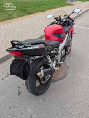 Sarkans Honda Cbr 2001 Molėtai, ar dzinēja tilpumu 0.60 L un nobraukumu 20 tūkst. km par 2000 €, foto 6 vietnē AUTOMOTO.COM.LV