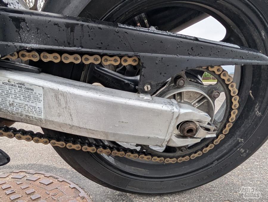 Sarkans Honda Cbr 2001 Molėtai, ar dzinēja tilpumu 0.60 L un nobraukumu 20 tūkst. km par 2000 €, foto 16 vietnē AUTOMOTO.COM.LV