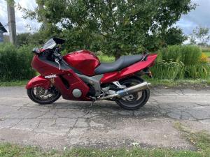 Red Honda Cbr 2001 in Skuodas, with an engine capacity of 1.10 L and mileage of 54 thousand km for 2500 €, photo  on AUTOMOTO.COM.LV