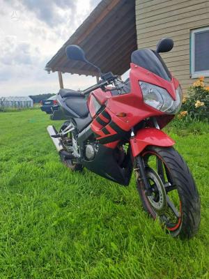 Red Honda Cbr 2004 in Klaipeda, with an engine capacity of 0.13 L and mileage of 478 thousand km for 1100 €, photo  on AUTOMOTO.COM.LV
