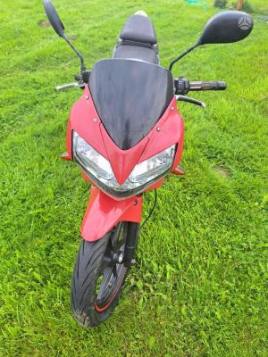 Red Honda Cbr 2004 in Klaipeda, with an engine capacity of 0.13 L and mileage of 478 thousand km for 1100 €, photo 4 on AUTOMOTO.COM.LV