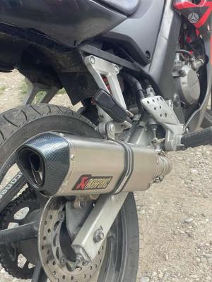 Sarkans Honda Cbr 2004 Šilutė, ar dzinēja tilpumu 0.13 L un nobraukumu 22 tūkst. km par 950 €, foto 8 vietnē AUTOMOTO.COM.LV