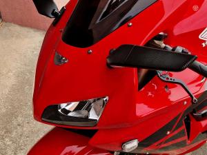 Red Honda Cbr 2004 in Vilnius, with an engine capacity of 0.60 L and mileage of 43 thousand km for 3650 €, photo 13 on AUTOMOTO.COM.LV