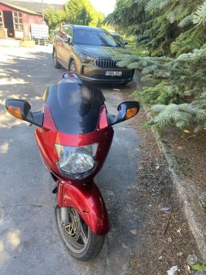 Red Honda Cbr 2005 in Palanga, with an engine capacity of 1.20 L and mileage of 80 thousand km for 2550 €, photo 7 on AUTOMOTO.COM.LV