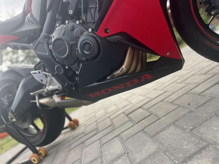 Red Honda Cbr 2023 in Kaunas, with an engine capacity of 0.65 L and mileage of 13 thousand km for 9500 €, photo 15 on AUTOMOTO.COM.LV