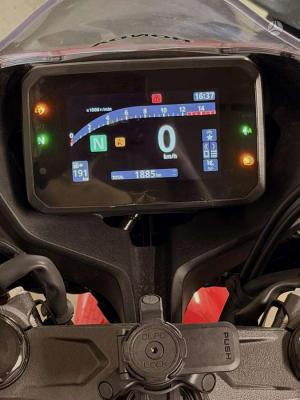 Red Honda Cbr 2025 in Vilnius, with an engine capacity of 0.65 L and mileage of 2 thousand km for 8200 €, photo 7 on AUTOMOTO.COM.LV