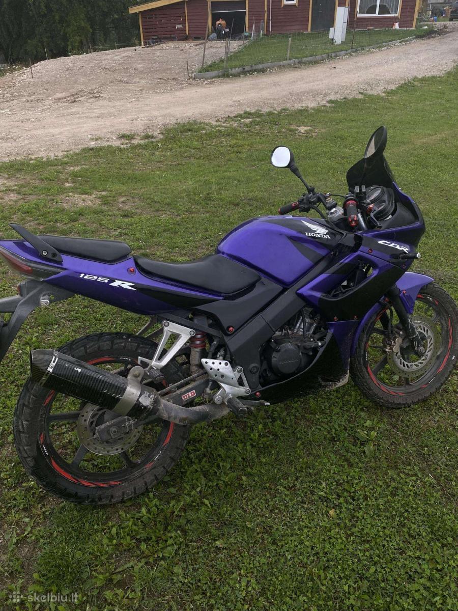 Фиолетовый Хонда Cbr 2008 в Вильнюс, объемом двигателя 0.13 л и пробегом 25 тыс. км за 1350 €, фото 1 на AUTOMOTO.COM.LV