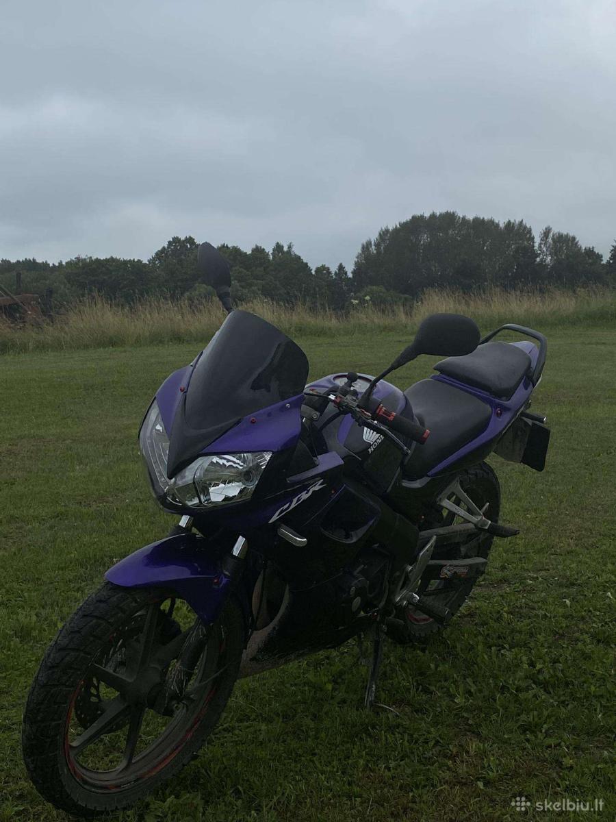 Фиолетовый Хонда Cbr 2008 в Вильнюс, объемом двигателя 0.13 л и пробегом 25 тыс. км за 1350 €, фото 3 на AUTOMOTO.COM.LV