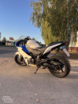 Balts Honda Cbr 2012 Mažeikiai, ar dzinēja tilpumu 0.60 L un nobraukumu 32 tūkst. km par 3350 €, foto 3 vietnē AUTOMOTO.COM.LV
