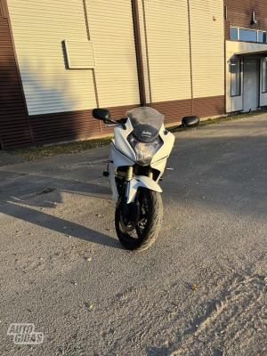 Balts Honda Cbr 2012 Mažeikiai, ar dzinēja tilpumu 0.60 L un nobraukumu 32 tūkst. km par 3350 €, foto 5 vietnē AUTOMOTO.COM.LV