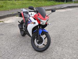 Balts Honda Cbr 2015 Pakruojis, ar dzinēja tilpumu 0.13 L un nobraukumu 24 tūkst. km par 1200 €, foto 3 vietnē AUTOMOTO.COM.LV