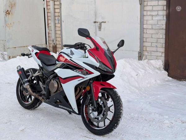 Balts Honda Cbr 2019 Kauņa, ar dzinēja tilpumu 0.50 L un nobraukumu 34 tūkst. km par 3800 €, foto 1 vietnē AUTOMOTO.COM.LV