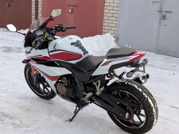 Белый Хонда Cbr 2019 в Каунас, объемом двигателя 0.50 л и пробегом 34 тыс. км за 3800 €, фото 7 на AUTOMOTO.COM.LV