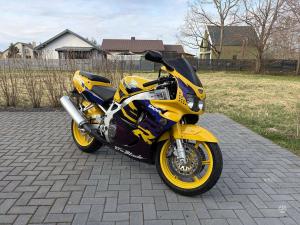 Желтый Хонда Cbr 1998 в Кретинга, объемом двигателя 0.92 л и пробегом 47 тыс. км за 1700 €, фото 6 на AUTOMOTO.COM.LV