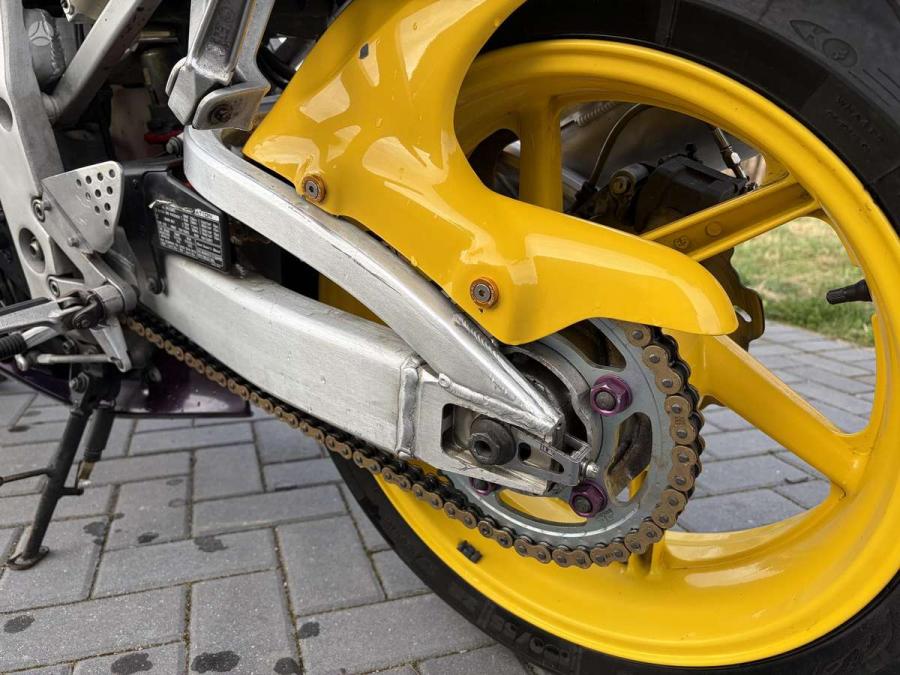 Желтый Хонда Cbr 1998 в Кретинга, объемом двигателя 0.92 л и пробегом 47 тыс. км за 1700 €, фото 11 на AUTOMOTO.COM.LV