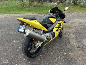Dzeltens Honda Cbr 2003 Utena, ar dzinēja tilpumu 0.95 L un nobraukumu 26 tūkst. km par 2750 €, foto 3 vietnē AUTOMOTO.COM.LV