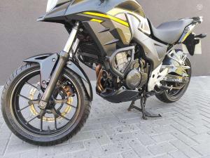 Black Honda CBX 2016 in Taurage, with an engine capacity of 0.50 L and mileage of 49 thousand km for 2150 €, photo 8 on AUTOMOTO.COM.LV