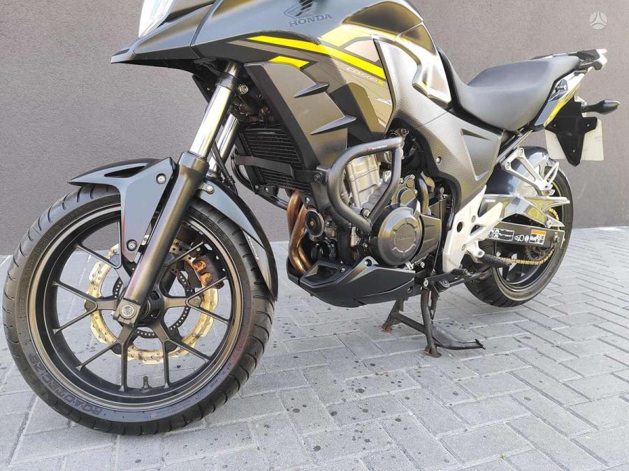 Black Honda CBX 2016 in Taurage, with an engine capacity of 0.50 L and mileage of 49 thousand km for 2150 €, photo 8 on AUTOMOTO.COM.LV
