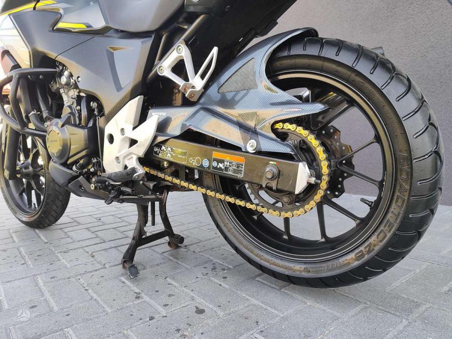 Black Honda CBX 2016 in Taurage, with an engine capacity of 0.50 L and mileage of 49 thousand km for 2150 €, photo 9 on AUTOMOTO.COM.LV