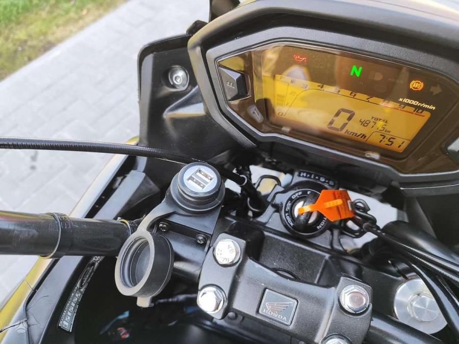 Black Honda CBX 2016 in Taurage, with an engine capacity of 0.50 L and mileage of 49 thousand km for 2150 €, photo 13 on AUTOMOTO.COM.LV