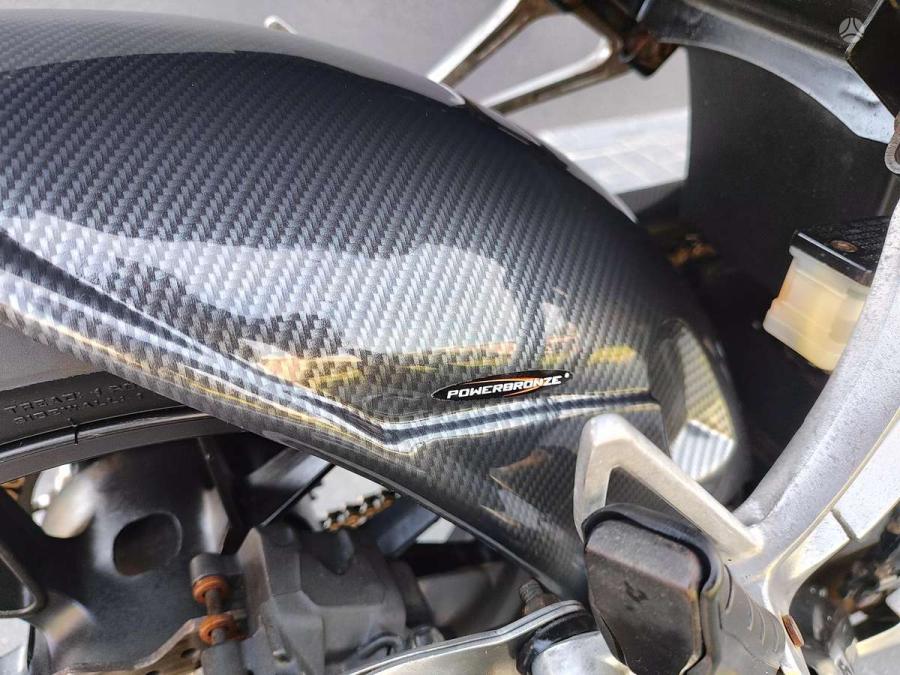 Black Honda CBX 2016 in Taurage, with an engine capacity of 0.50 L and mileage of 49 thousand km for 2150 €, photo 19 on AUTOMOTO.COM.LV