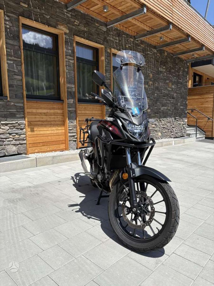 Черный Хонда CBX 2021 в Вильнюс, объемом двигателя 0.50 л и пробегом 19 тыс. км за 5400 €, фото 3 на AUTOMOTO.COM.LV