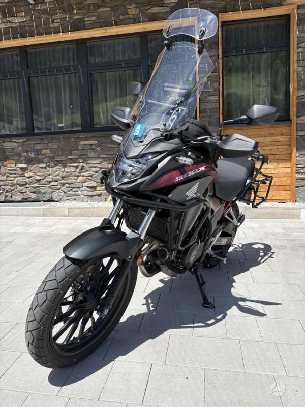 Черный Хонда CBX 2021 в Вильнюс, объемом двигателя 0.50 л и пробегом 19 тыс. км за 5400 €, фото 3 на AUTOMOTO.COM.LV