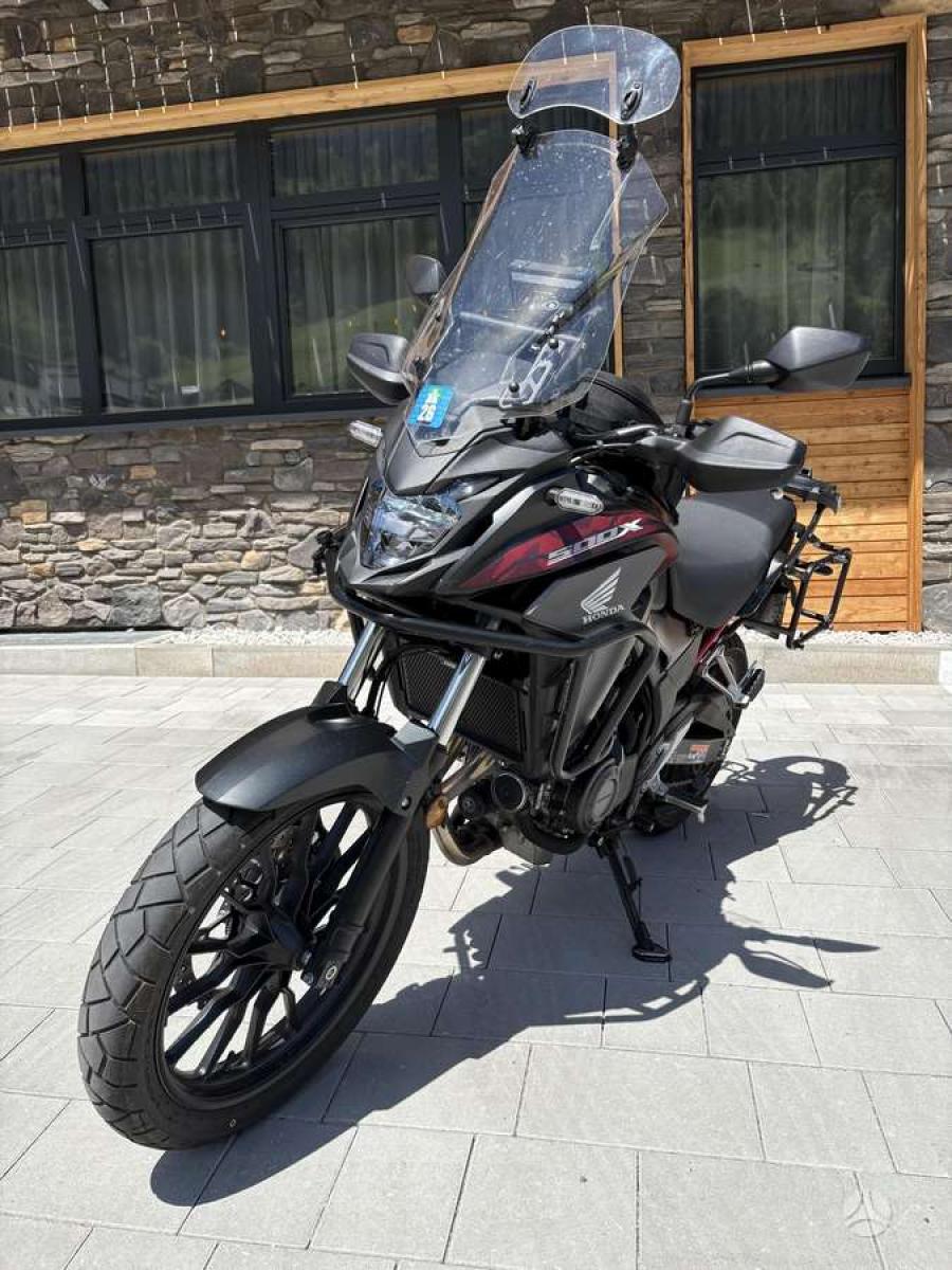Черный Хонда CBX 2021 в Вильнюс, объемом двигателя 0.50 л и пробегом 19 тыс. км за 5400 €, фото 4 на AUTOMOTO.COM.LV