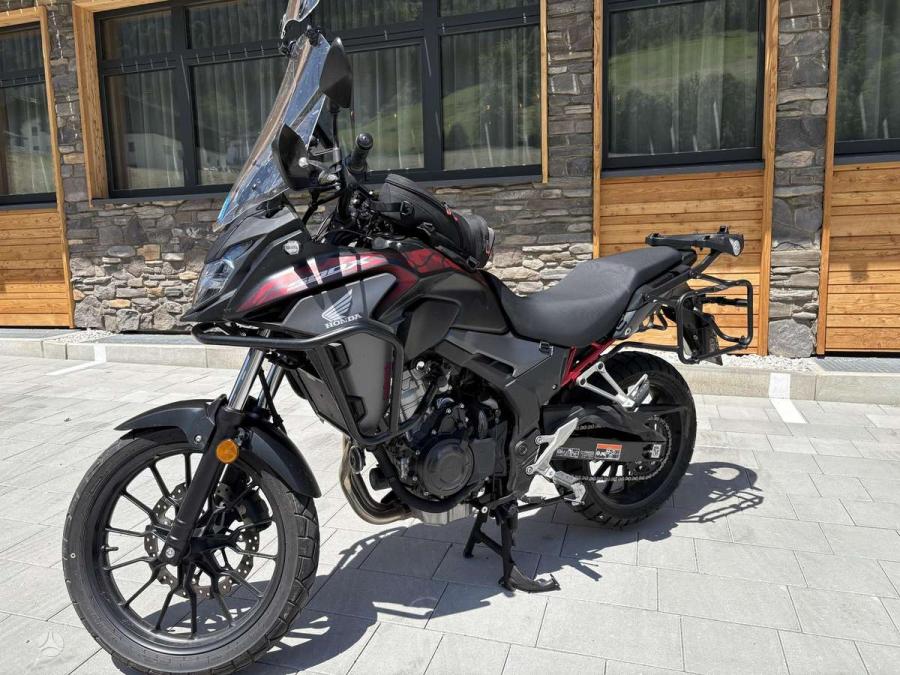 Черный Хонда CBX 2021 в Вильнюс, объемом двигателя 0.50 л и пробегом 19 тыс. км за 5400 €, фото 5 на AUTOMOTO.COM.LV