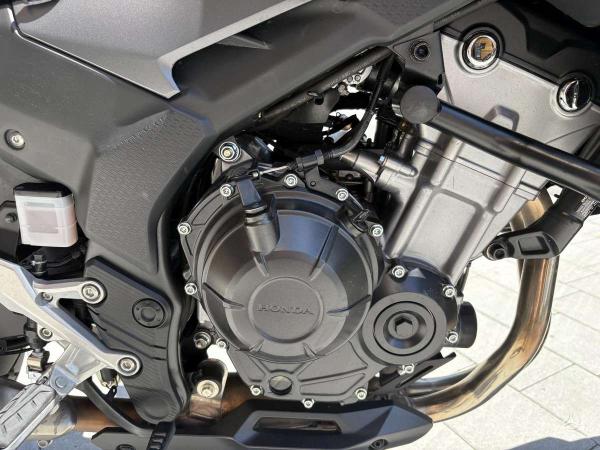 Черный Хонда CBX 2021 в Вильнюс, объемом двигателя 0.50 л и пробегом 19 тыс. км за 5400 €, фото 10 на AUTOMOTO.COM.LV