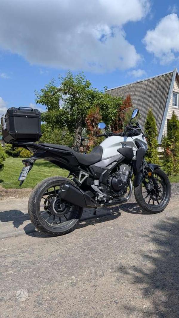 Хонда CBX 2020 в Мажейкяй, объемом двигателя 0.50 л и пробегом 33 тыс. км за 4800 €, фото 1 на AUTOMOTO.COM.LV