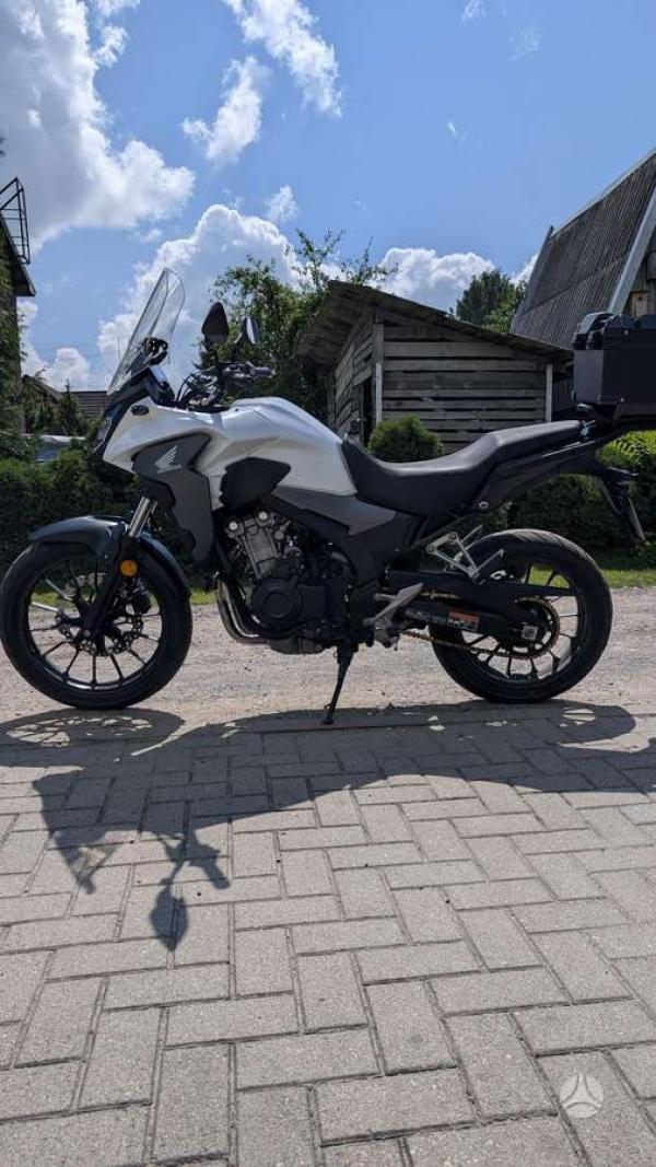 Хонда CBX 2020 в Мажейкяй, объемом двигателя 0.50 л и пробегом 33 тыс. км за 4800 €, фото 4 на AUTOMOTO.COM.LV
