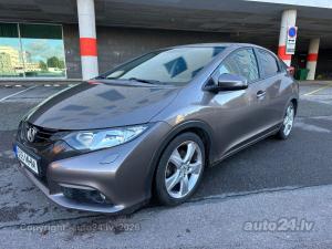 Smilšu krāsa Honda Civic 2012 Tallina, ar dzinēja tilpumu 1.80 L un nobraukumu 183 tūkst. km par 6500 €, foto  vietnē AUTOMOTO.COM.LV