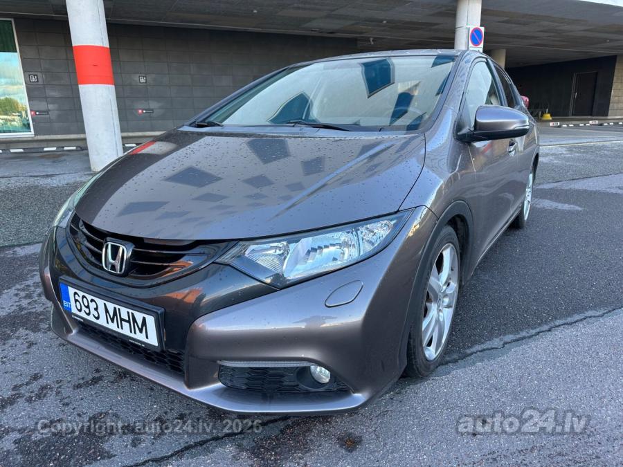 Smilšu krāsa Honda Civic 2012 Tallina, ar dzinēja tilpumu 1.80 L un nobraukumu 183 tūkst. km par 6500 €, foto 12 vietnē AUTOMOTO.COM.LV