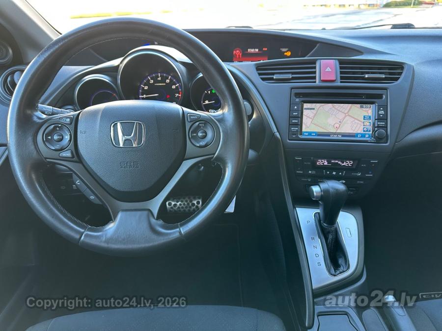 Smilšu krāsa Honda Civic 2012 Tallina, ar dzinēja tilpumu 1.80 L un nobraukumu 183 tūkst. km par 6500 €, foto 14 vietnē AUTOMOTO.COM.LV