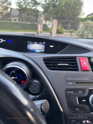 Beige Honda Civic 2013 in Tallinn, with an engine capacity of 1.80 L and mileage of 133 thousand km for 8800 €, photo 9 on AUTOMOTO.COM.LV