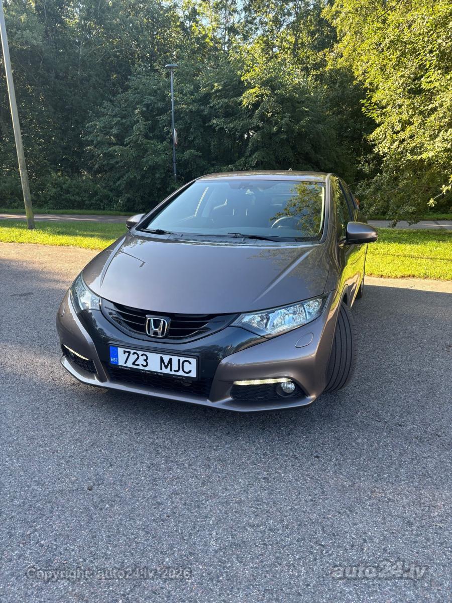Beige Honda Civic 2013 in Tallinn, with an engine capacity of 1.80 L and mileage of 133 thousand km for 8800 €, photo 12 on AUTOMOTO.COM.LV