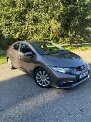 Beige Honda Civic 2013 in Tallinn, with an engine capacity of 1.80 L and mileage of 133 thousand km for 8800 €, photo 13 on AUTOMOTO.COM.LV