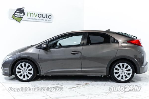 Beige Honda Civic 2013 in Tallinn, with an engine capacity of 1.80 L and mileage of 92 thousand km for 8500 €, photo 10 on AUTOMOTO.COM.LV