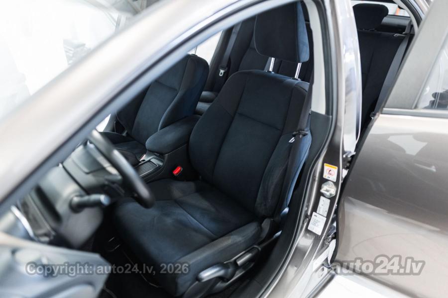 Бежевый Хонда Цивик 2013 в Таллин, объемом двигателя 1.80 л и пробегом 92 тыс. км за 8500 €, фото 13 на AUTOMOTO.COM.LV