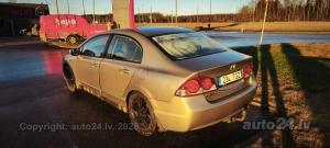 Smilšu krāsa Honda Civic 2008 Pērnava, ar dzinēja tilpumu 1.80 L un nobraukumu 320 tūkst. km par 2000 €, foto 2 vietnē AUTOMOTO.COM.LV